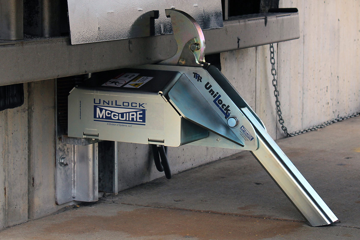 Systems Loading Dock Equipment TPR UniLock Automatic Restraint - Work ...